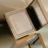 Pressed Powder Highlighter | Illuminating Makeup Powder