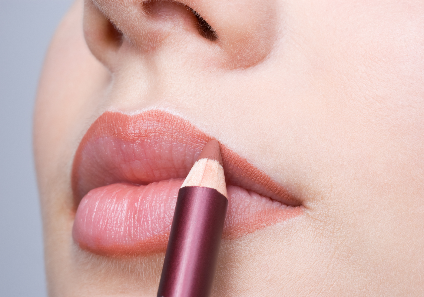 The Ultimate Guide to Neutral Lip Color | Neutral-Toned Lips
