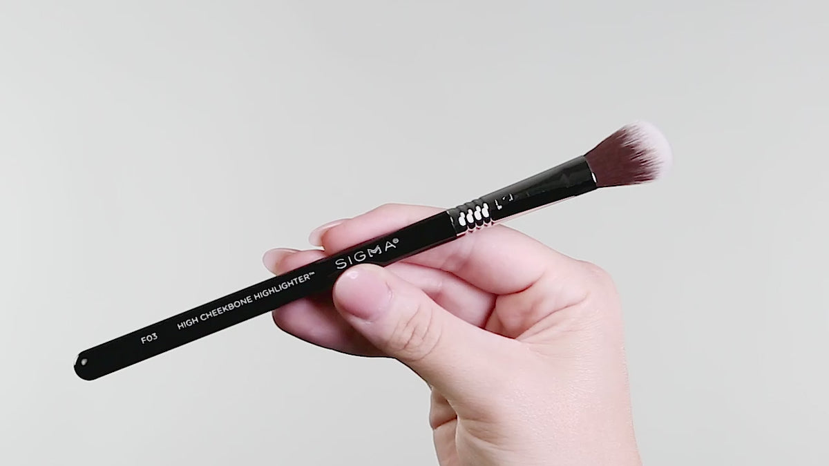 F03 High Cheekbone Highlighter™ Brush | Sigmax® fiber brush