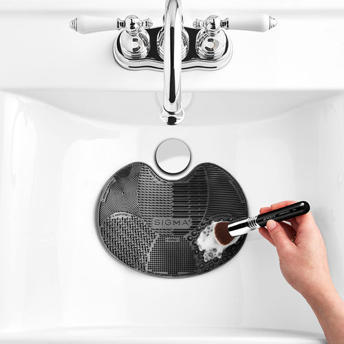 Makeup Brush Cleaner | Brush Care & Beauty Products | Sigma Beauty
