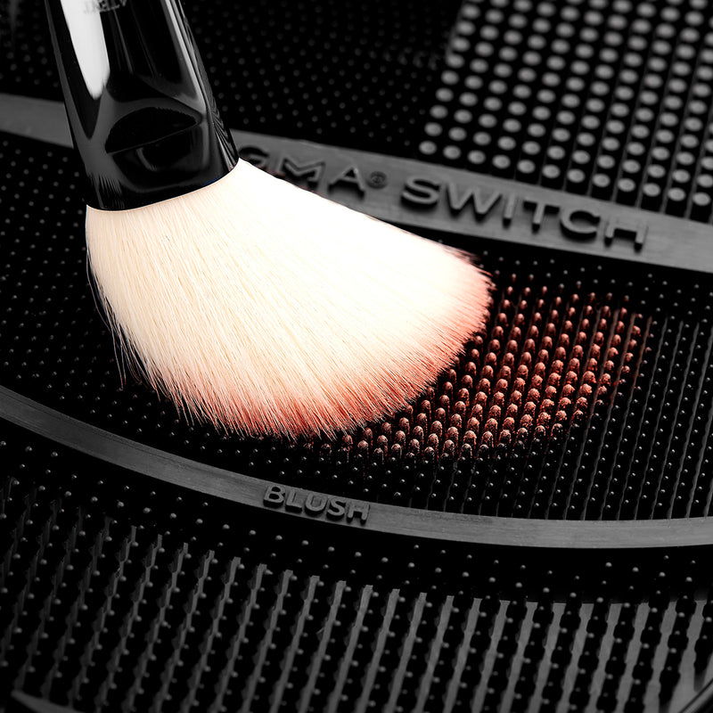 Sigma Switch | Sigma Beauty | Color Switch Makeup Brush Cleaner